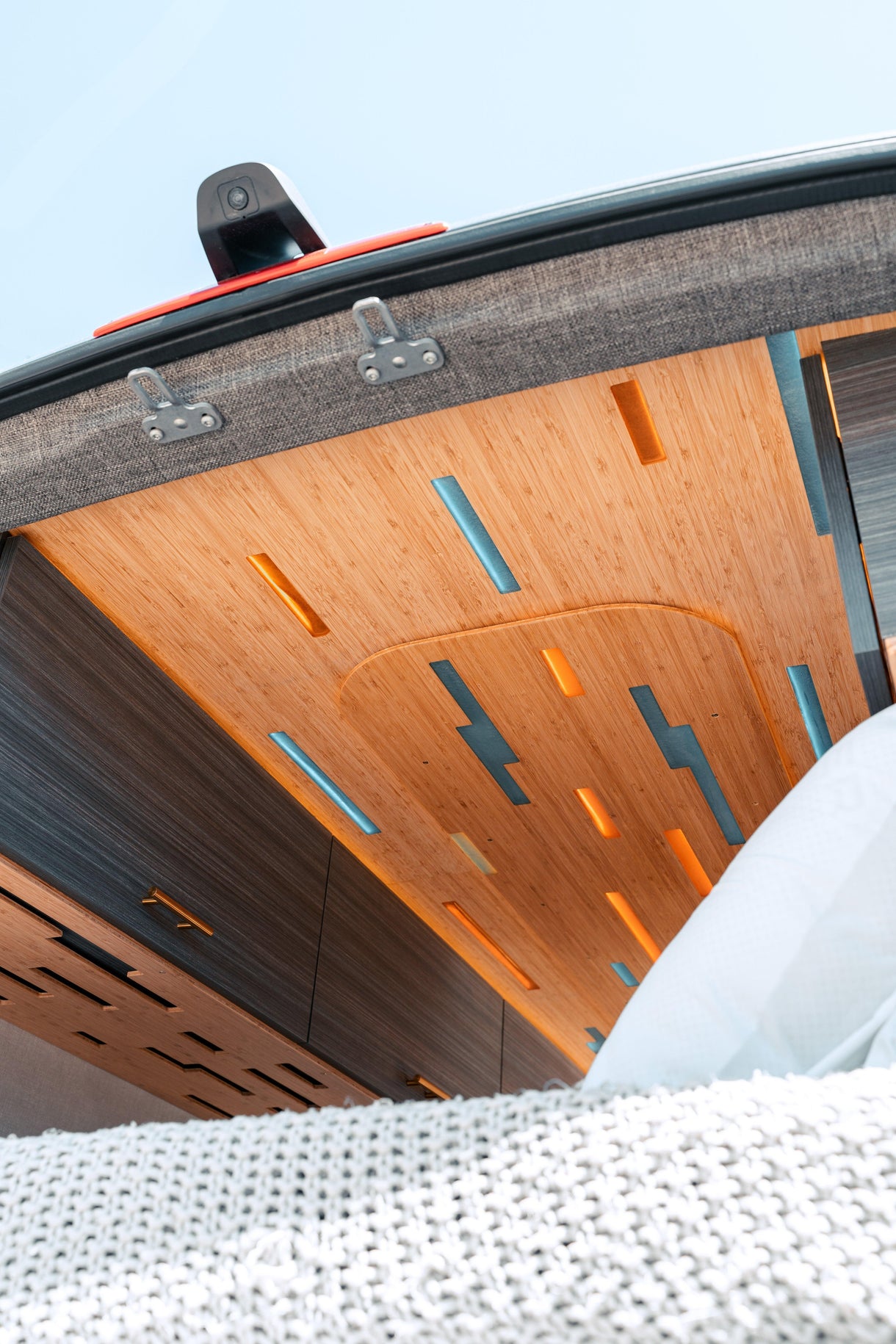 AWD Sprinter Scout - "Casper The Sandy Ghost" – Sandy Vans